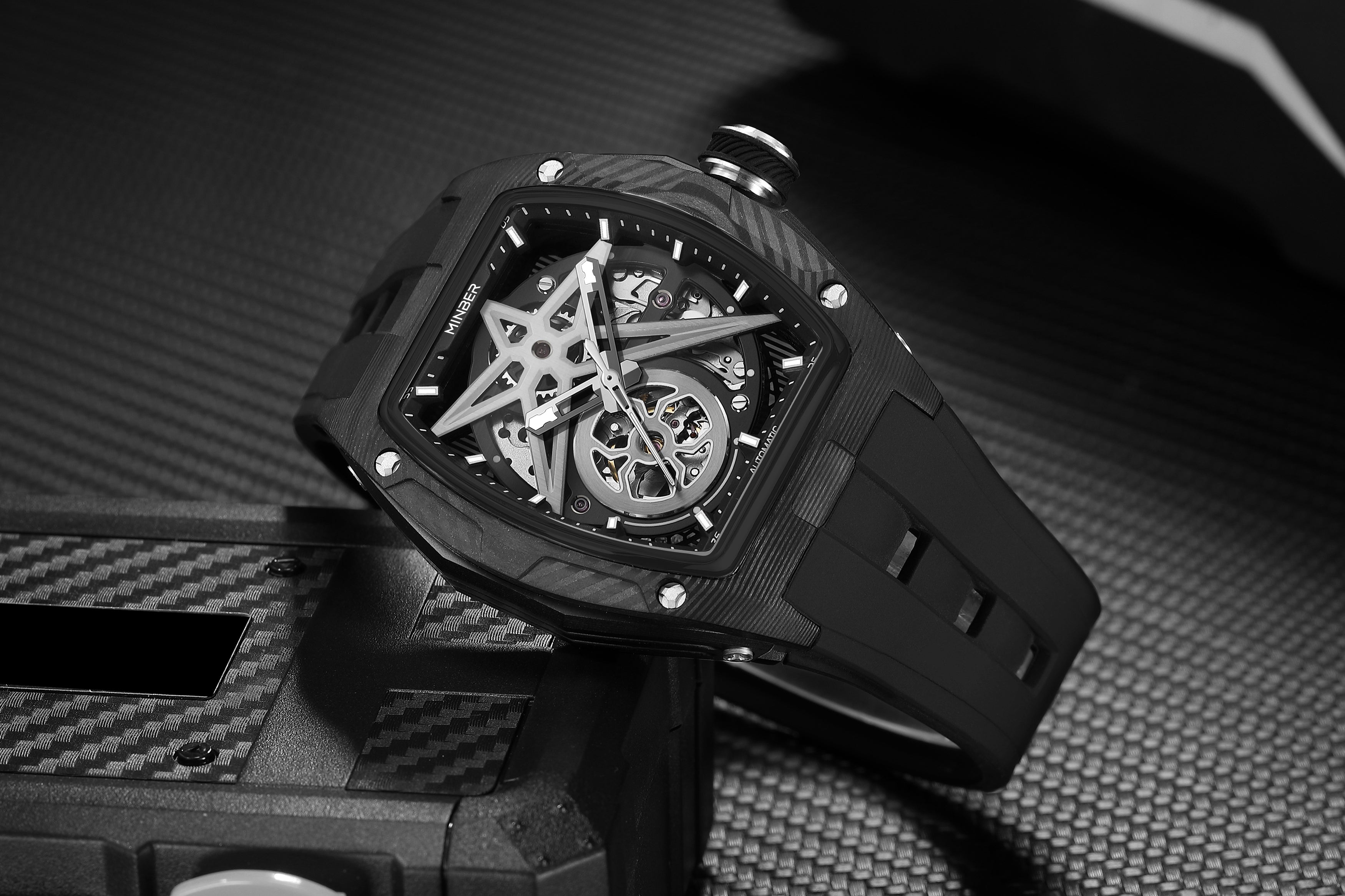 FKM vs. Silicone vs. Rubber Watch Straps: Which is Best? | MINBER ...